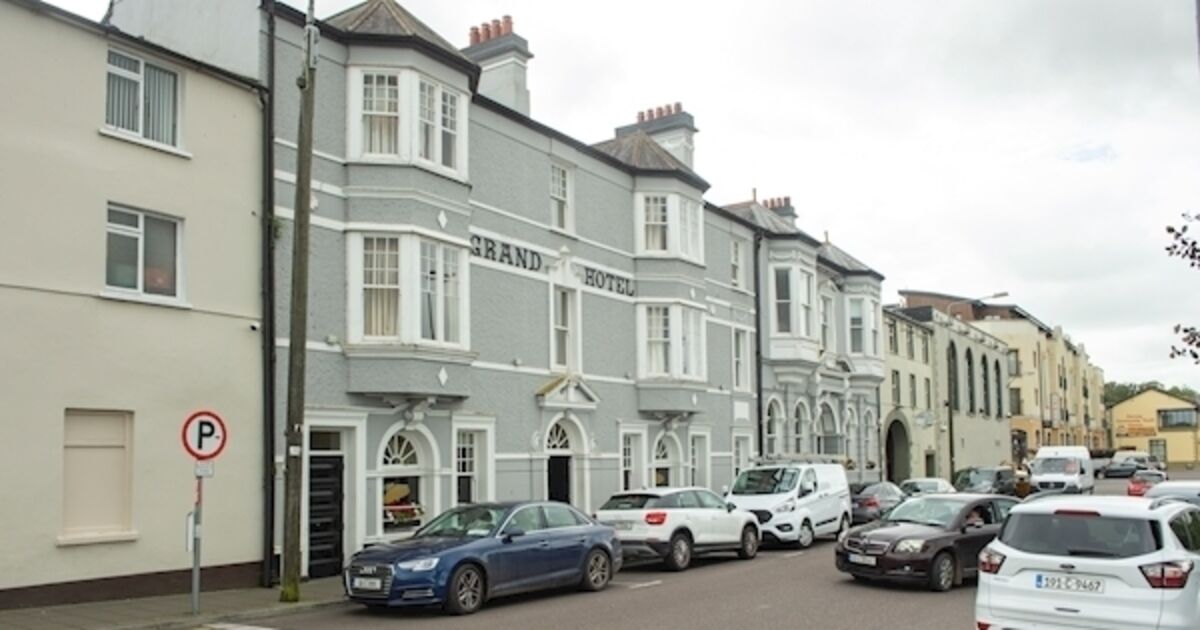 Locals shocked at sudden closure of landmark Fermoy hotel