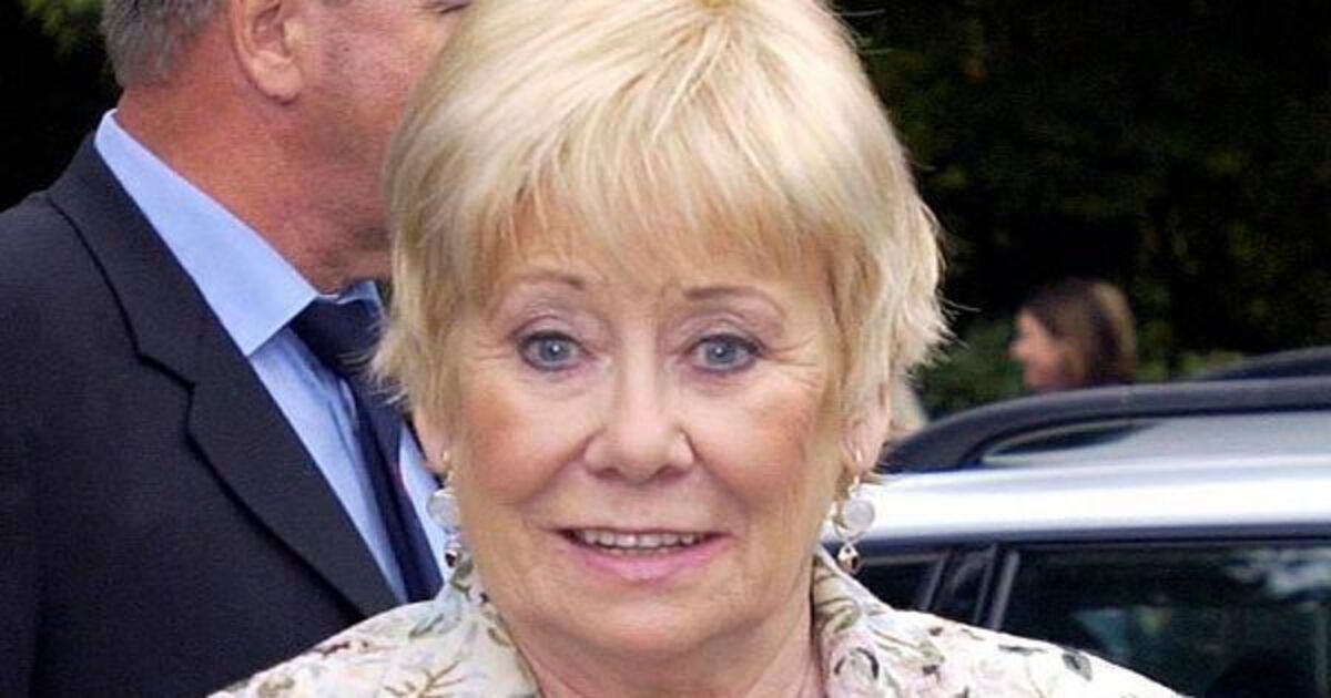 Corrie icon 'suffers heart attack'