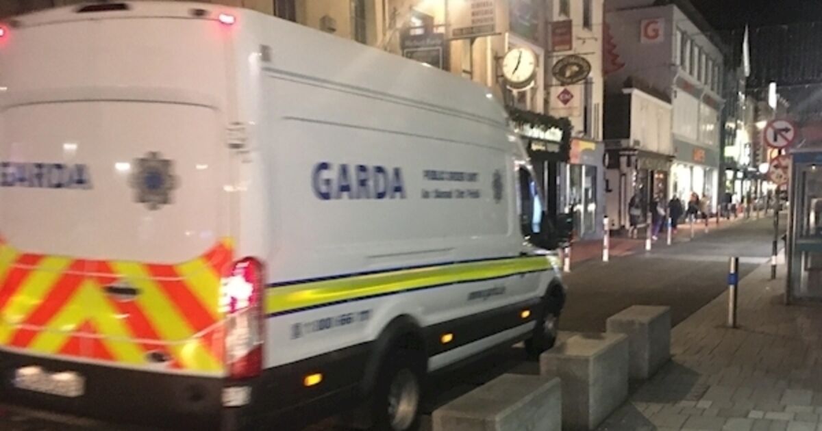 Riot squad deployed in Cork city centre as gangs of teenagers rampage ...