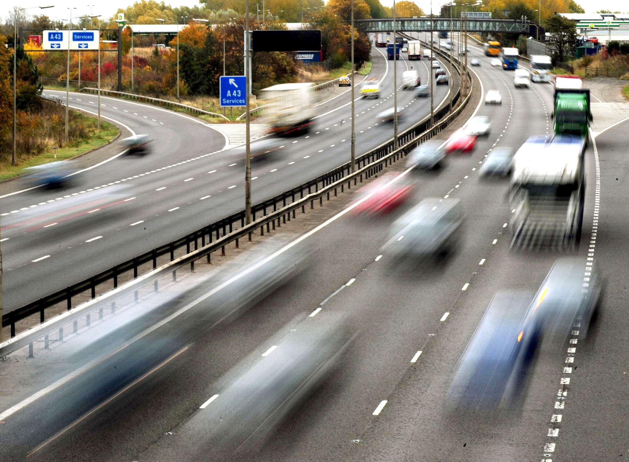 AA Roadwatch traffic and travel radio reports to end after 32 years