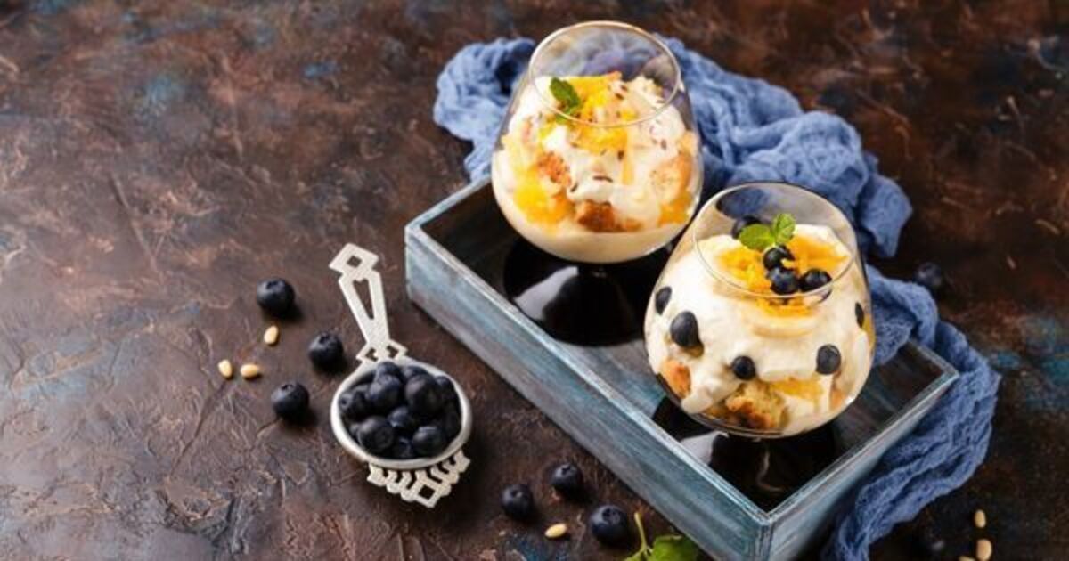 Orange and Manzanilla mini trifles