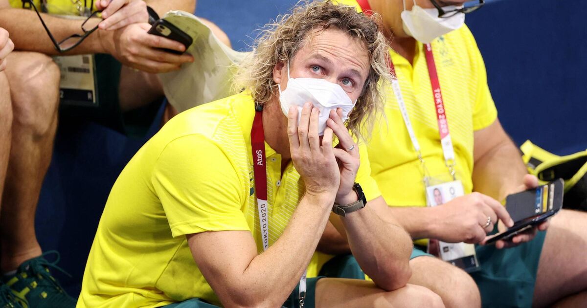 Watch as Australian swim coach becomes an internet sensation