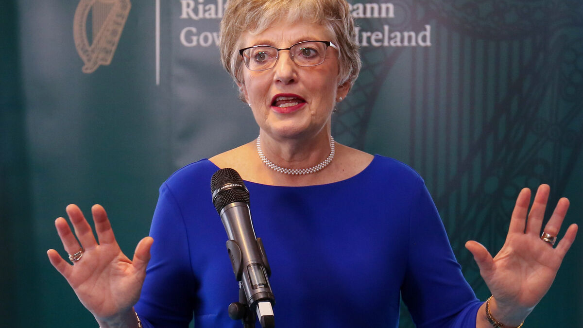 Aoife Moore: Our three-headed Government is still tone-deaf after Golfgate