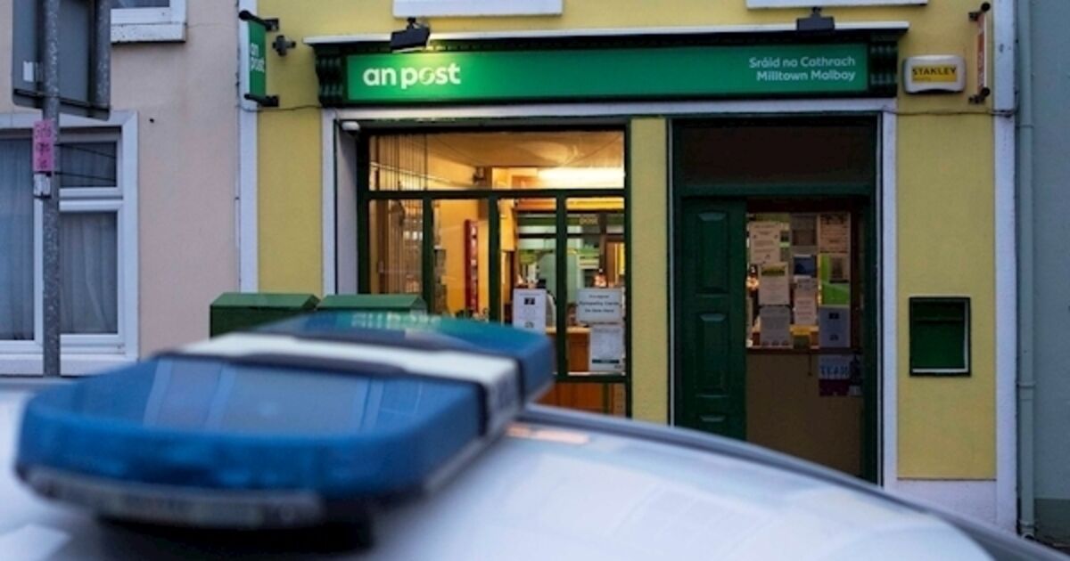 Staff threatened in two attempted robberies at Clare post offices