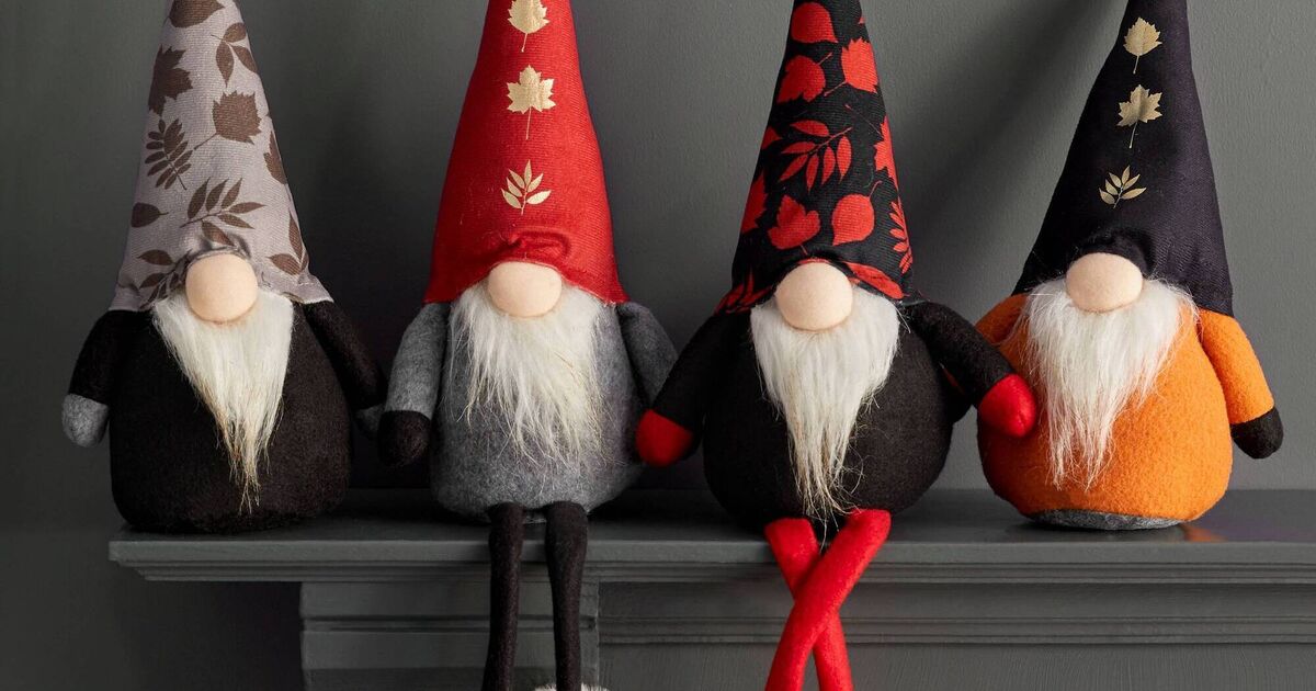 Wish List: Cool cats, ravishing wreaths and gorgeous gonks