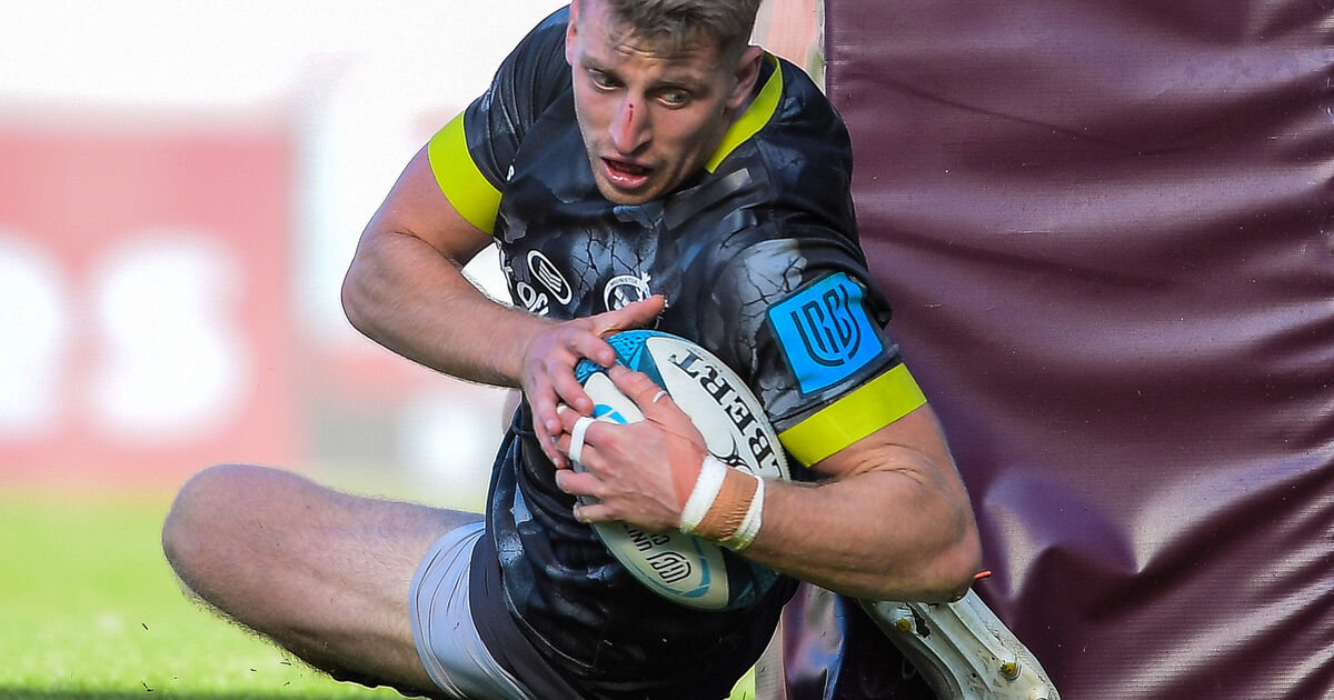 Two tries for Liam Coombes as much-changed Munster thrash Scarlets with