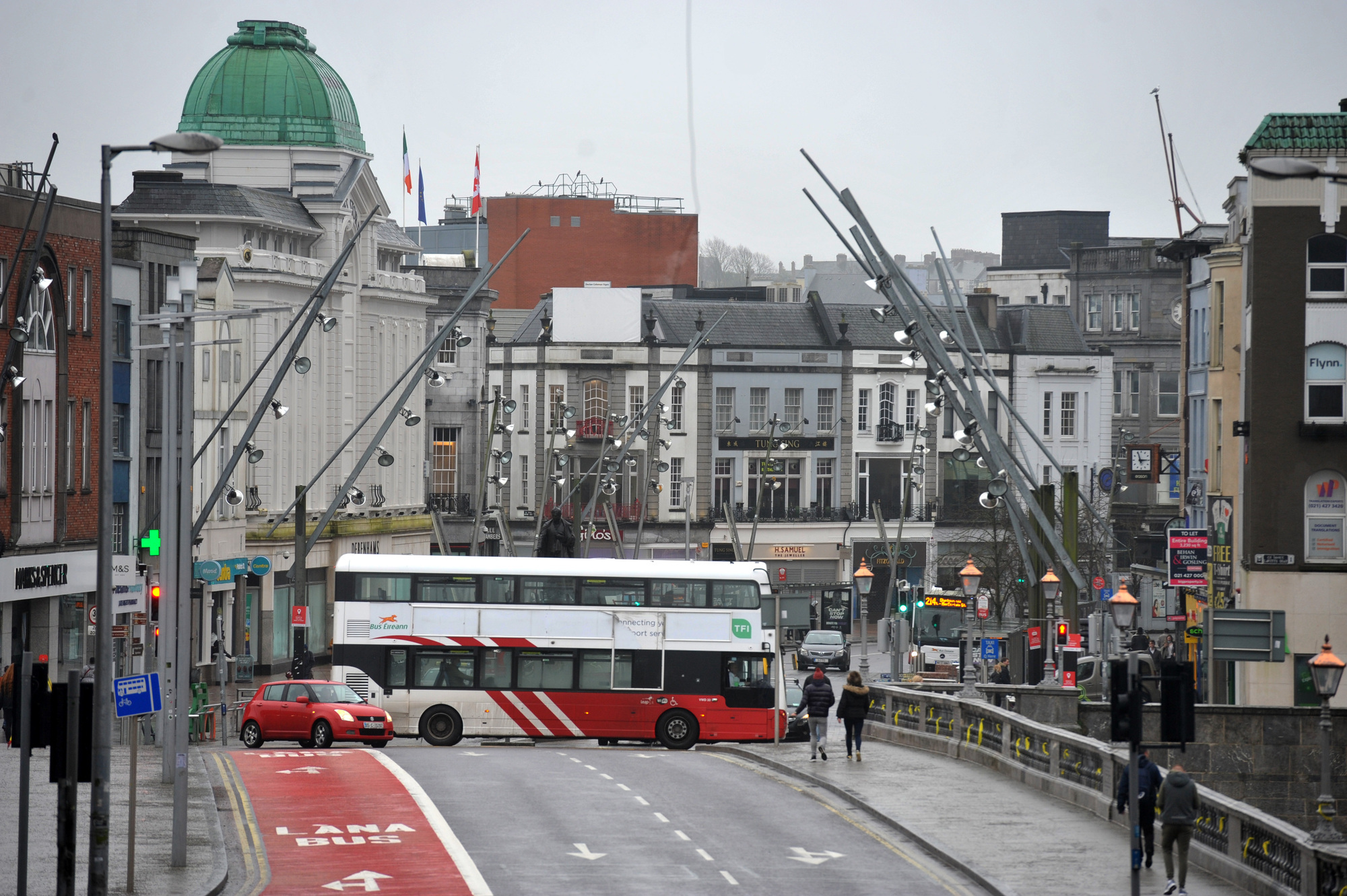 Cork City to get more bus services with shorter wait times