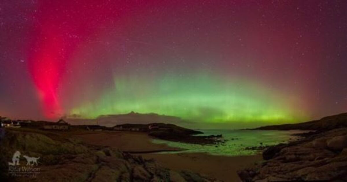 PHOTO: Spectacular shot of the Northern Lights off the coast of Donegal