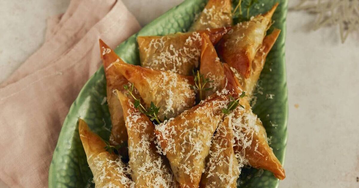 Fried mushroom filo tarts