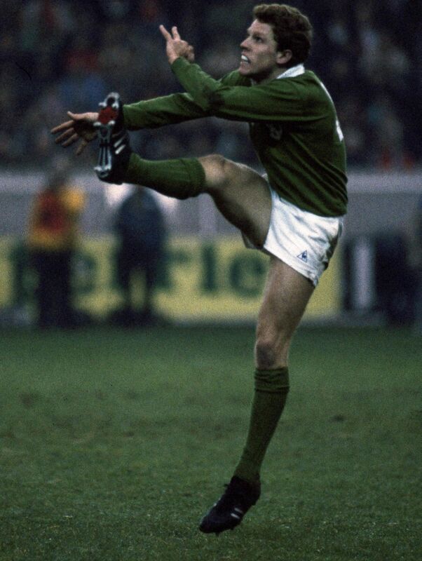 Rugby legend Brendan Mullin to face trial over €600k bank fraud