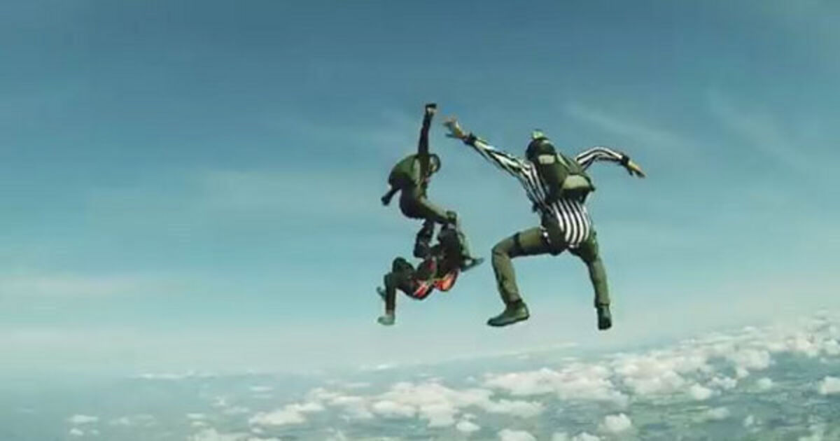 VIDEO: What MMA fighting looks like while skydiving from 15000ft
