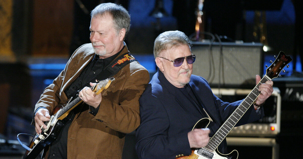 Don Wilson, guitarist with The Ventures, dies at 88