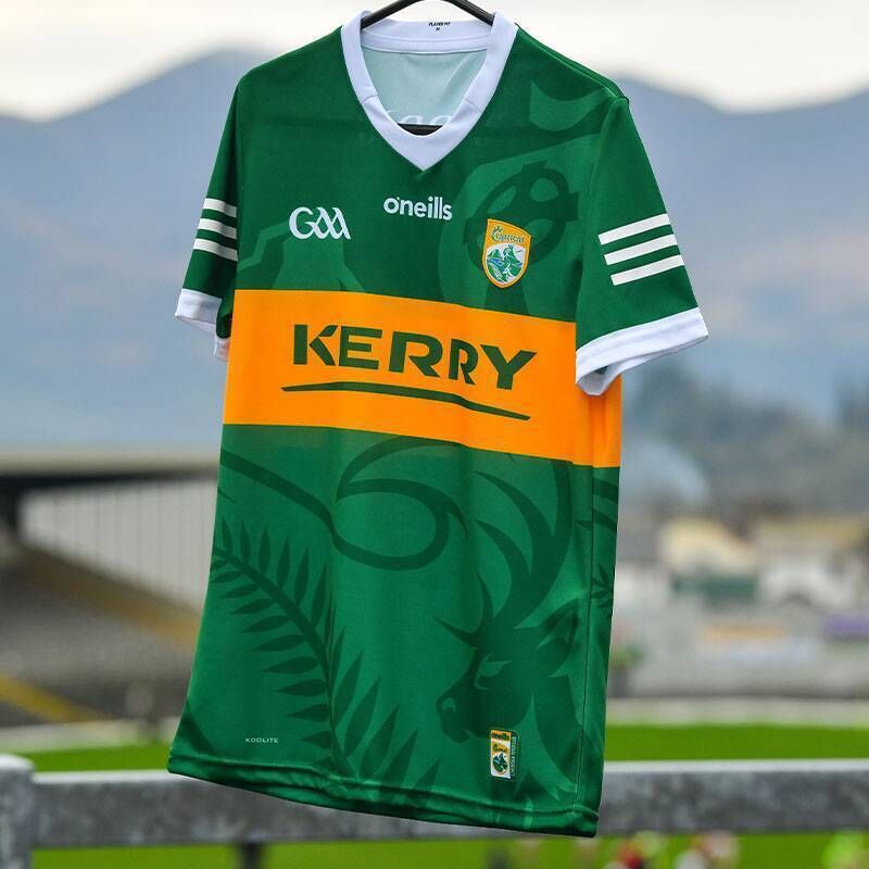 Kerry reverts to traditional look for new home jersey