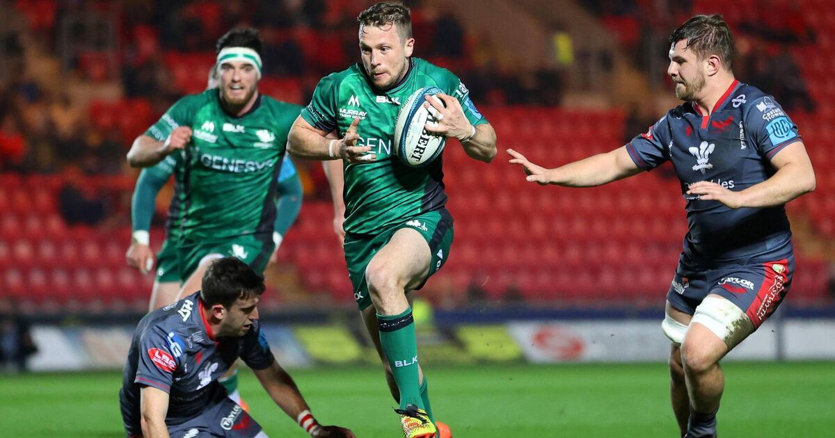 Carty kicks 14 points as Connacht claim first win at Scarlets