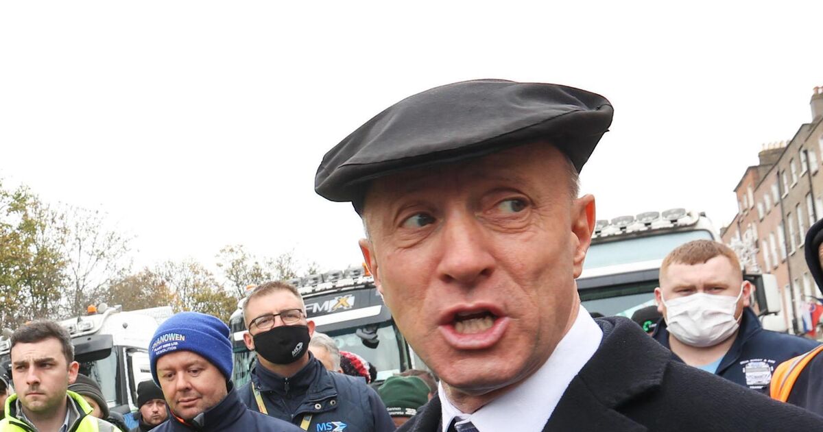 Varadkar and Healy-Rae trade 'looking down your nose at me' barbs in ...