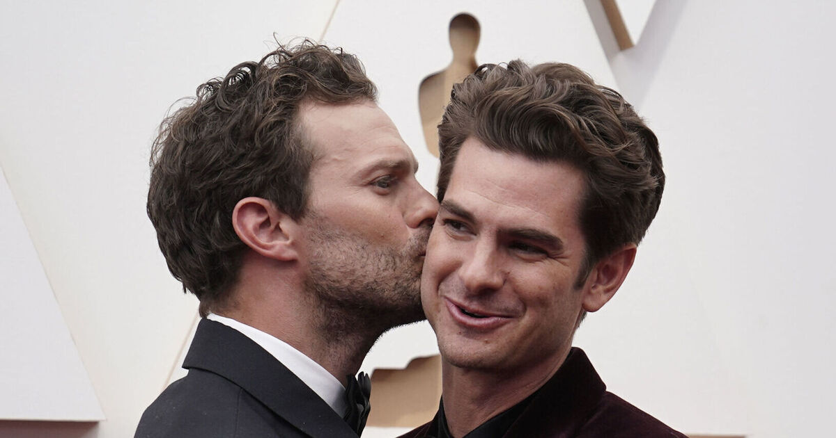 Former roommates Jamie Dornan and Andrew Garfield reunite on Oscars red ...