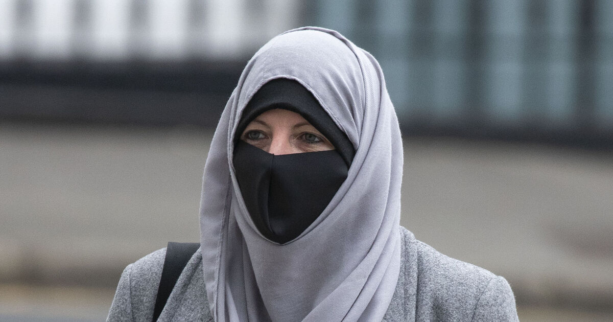 Prosecution evidence 'falls short', barrister tells Lisa Smith trial