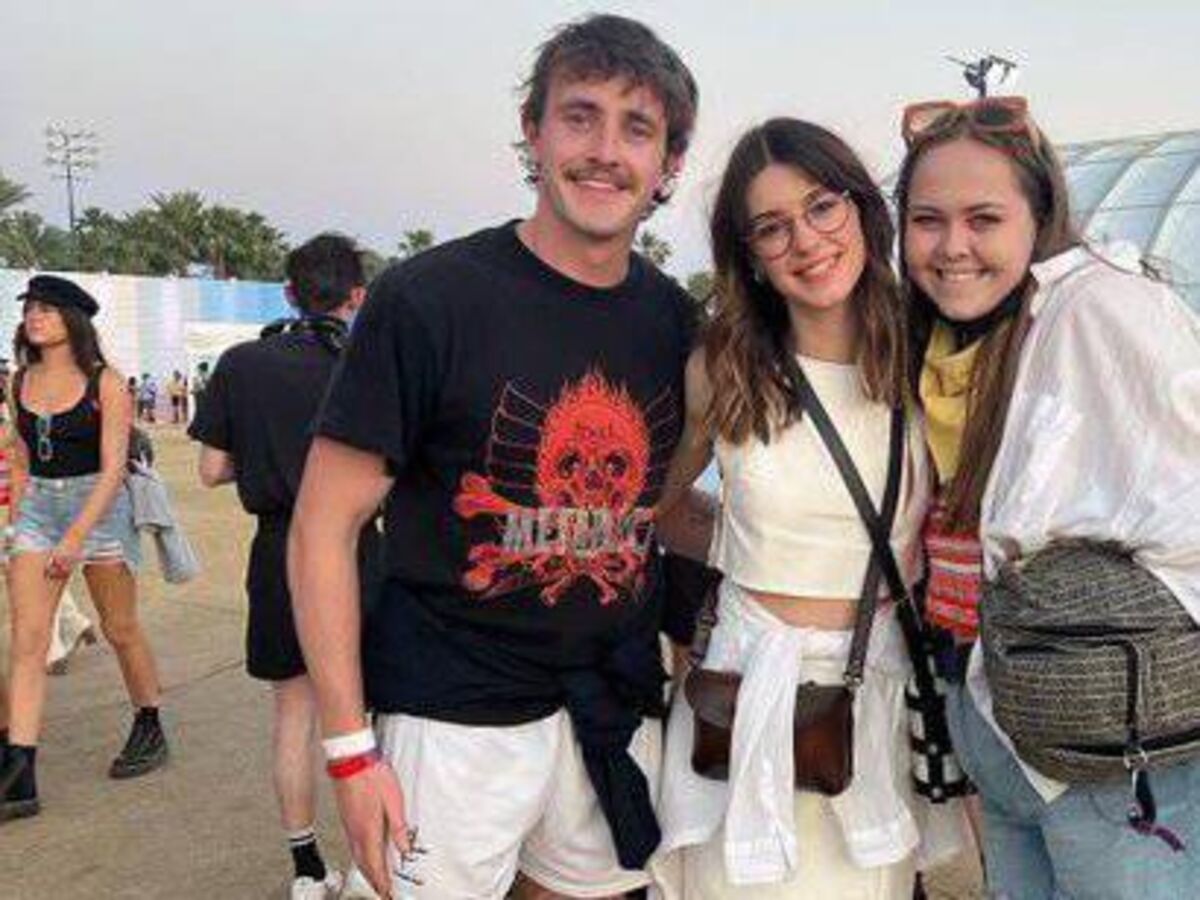 Phoebe Bridgers and Paul Mescal may have split : r/Fauxmoi