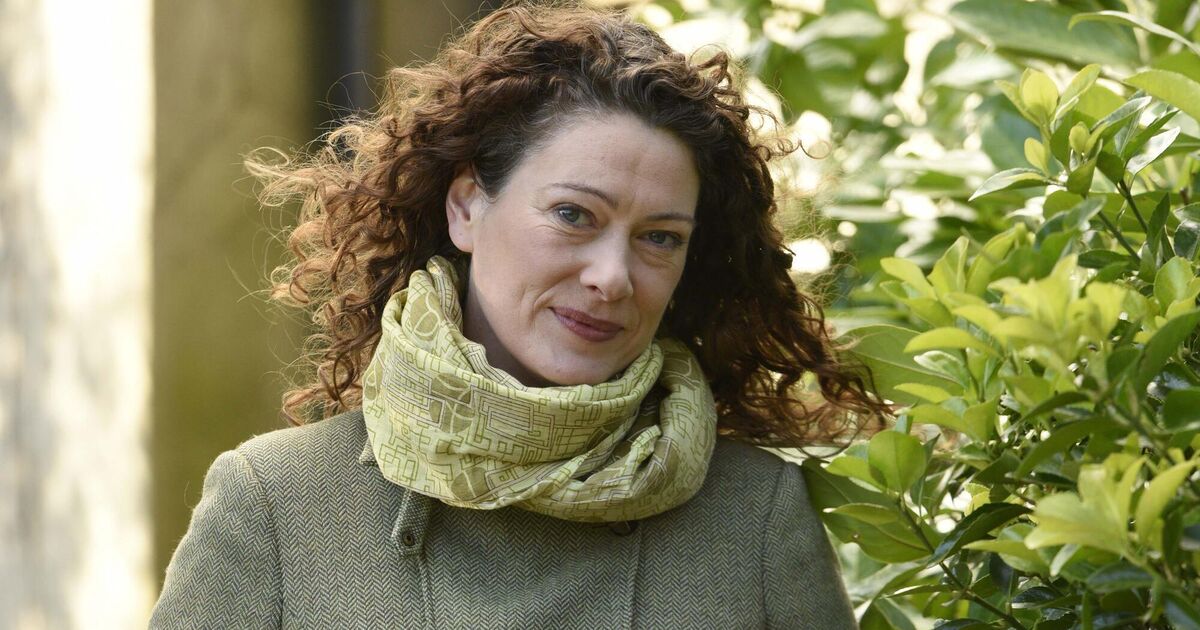 Radio Highlights: Anja Murray looks at our native trees on the Lyric ...