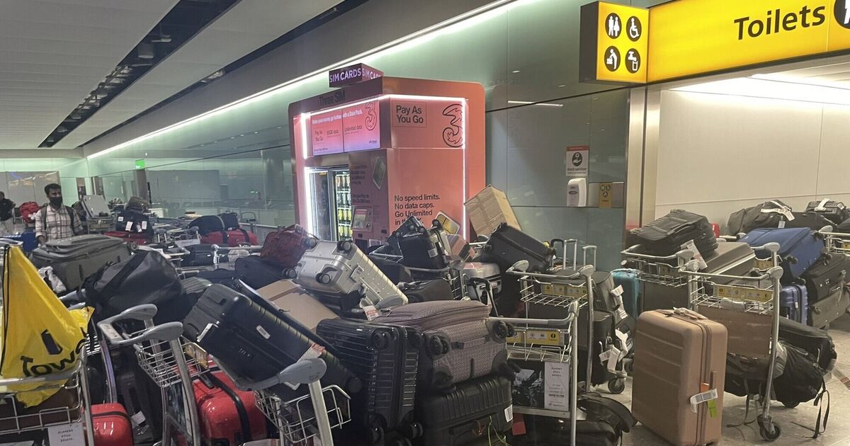 Heathrow requests 10% flight cut while easyJet cancels thousands of ...