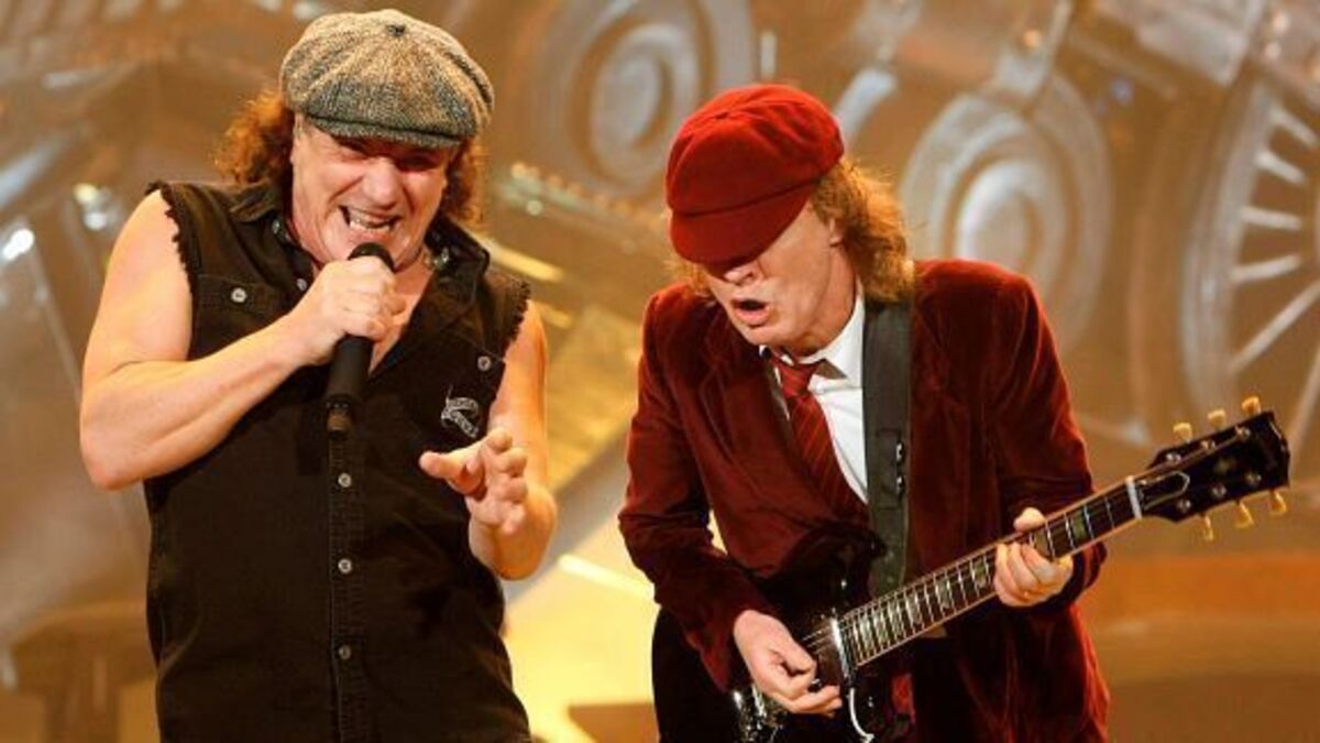 AC/DC singer gets honorary degree