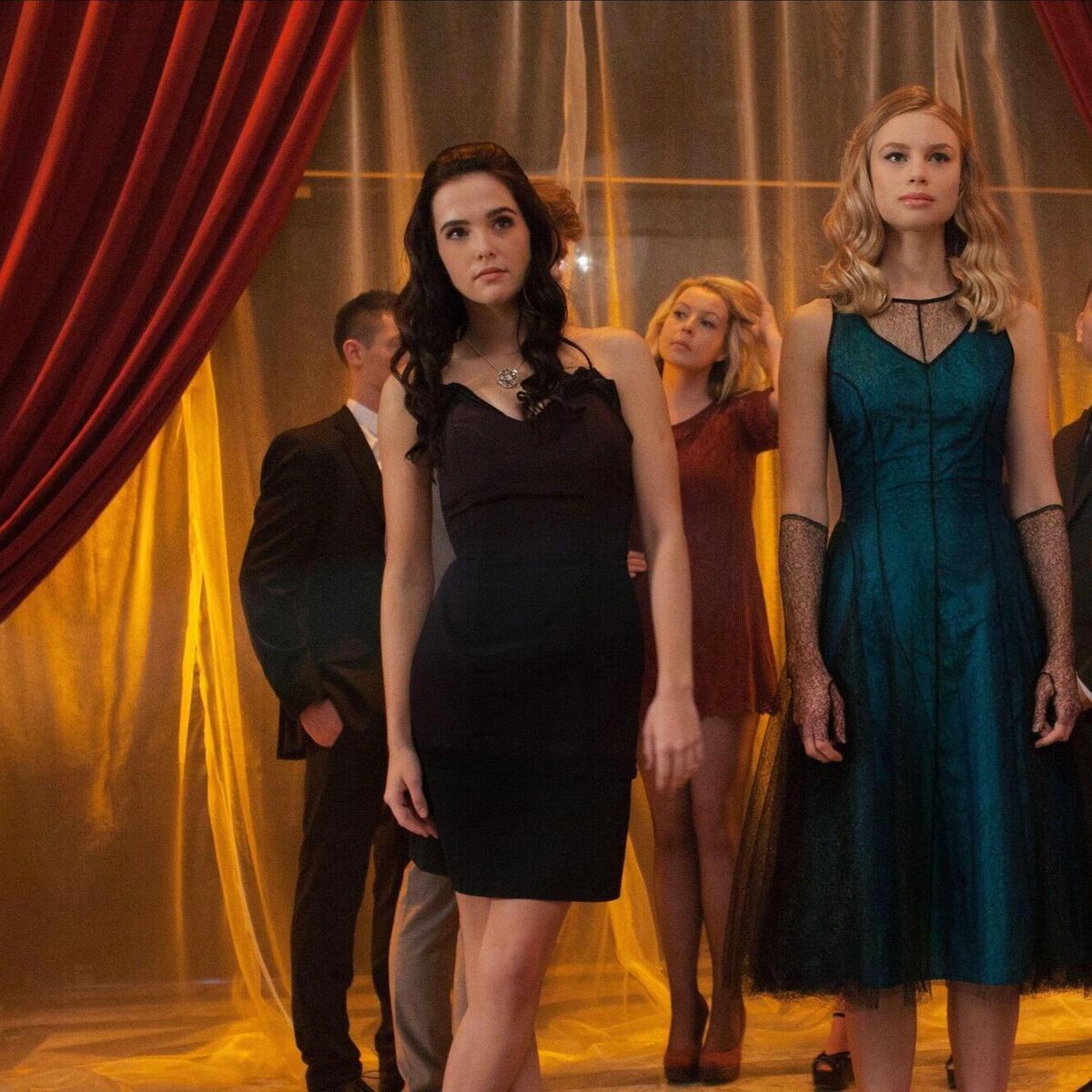 Vampire Academy Rose Outfits