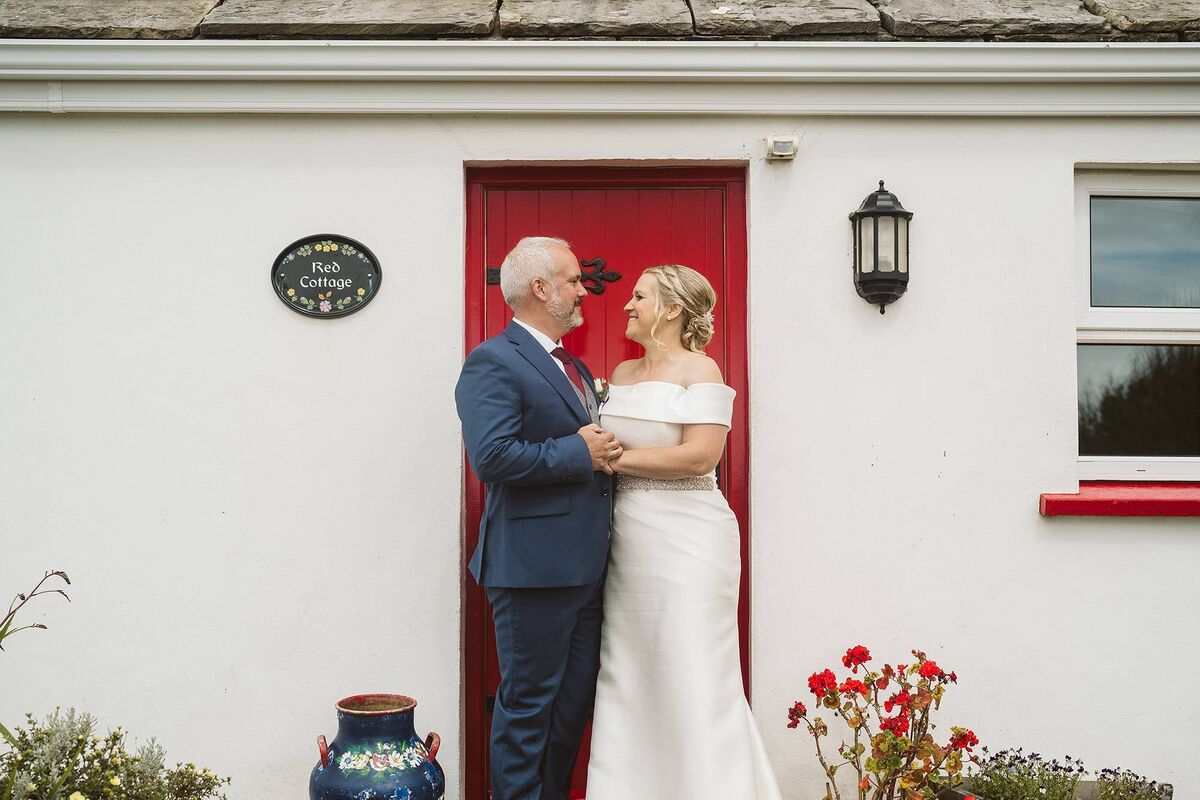 Eloping: Meet the couples saying 'I do' in secret like J-Lo and Ben Affleck