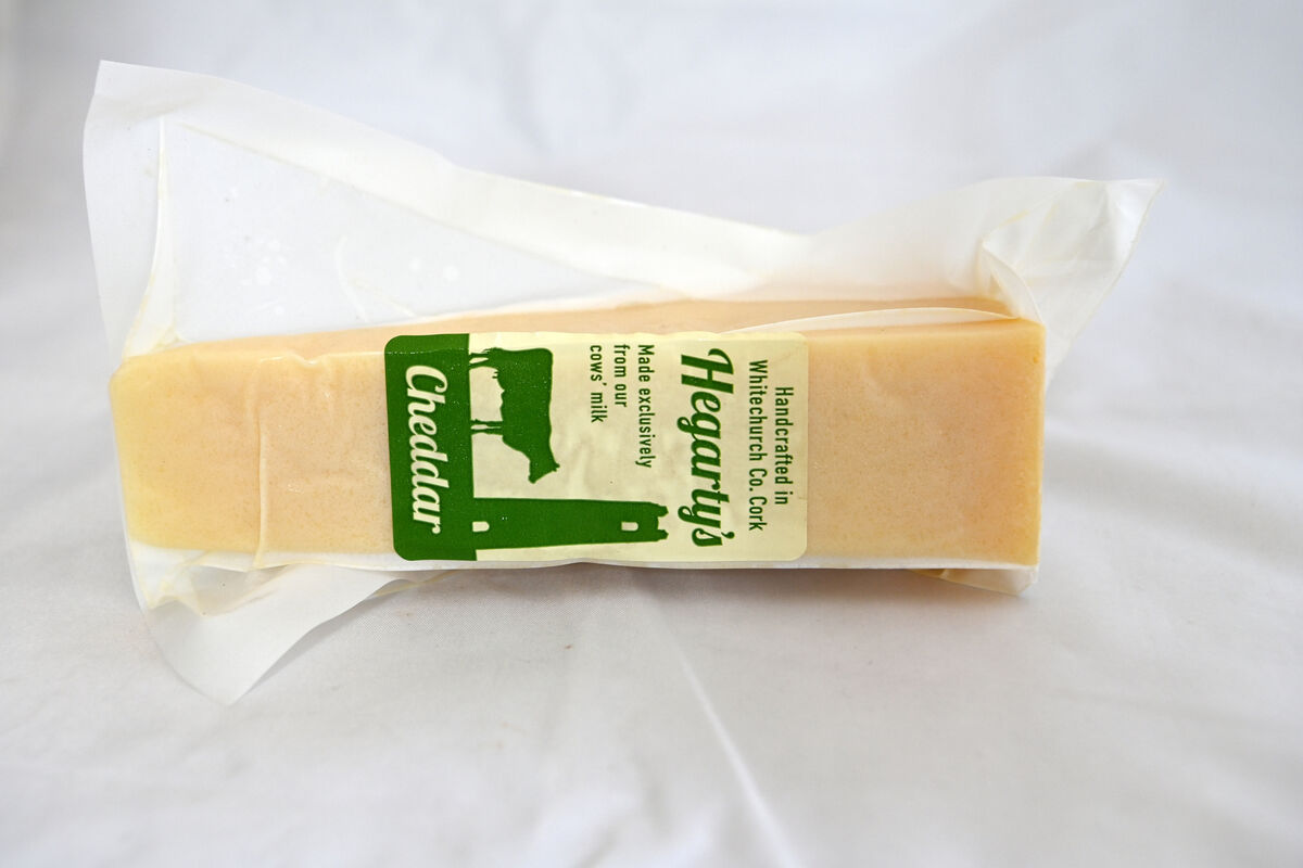 Top 8: Supermarket cheddars put to the taste test for school lunches