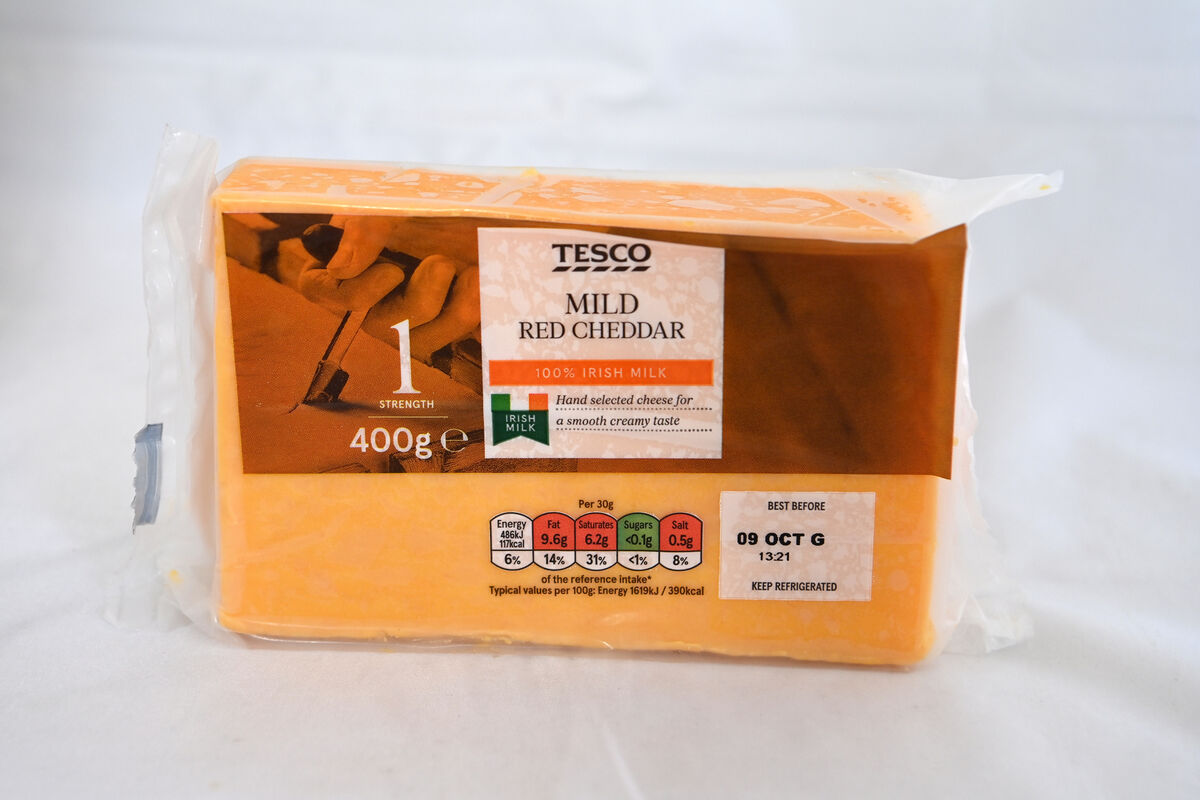 Top 8: Supermarket cheddars put to the taste test for school lunches