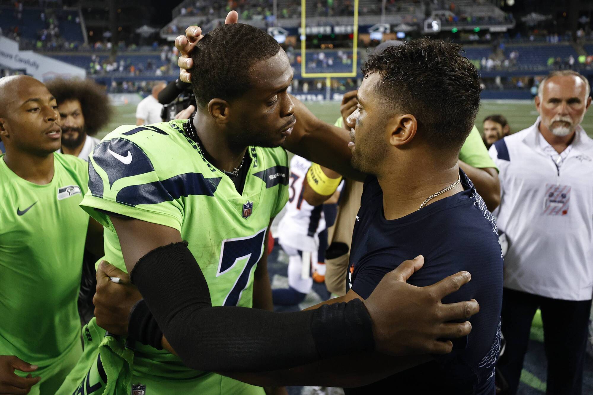Russell Wilson falls short in return to Seattle as Seahawks beat Denver ...
