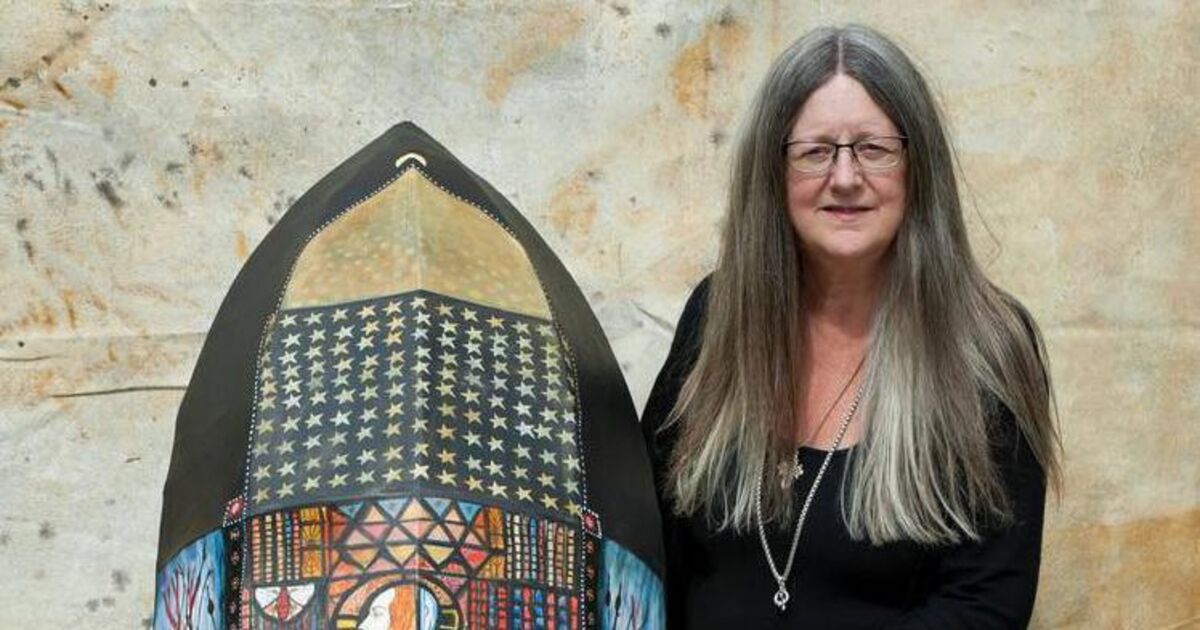 Artist recreates Harry Clarke's stained glass at Honan as currach ...