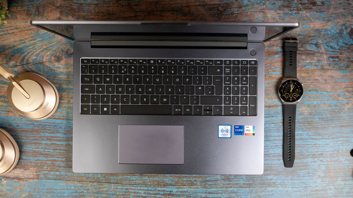 Huawei MateBook D16 — a serious workhouse for college or work
