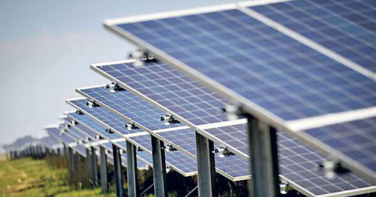 Solar farm firm rejects claims of ‘glint and glare’
