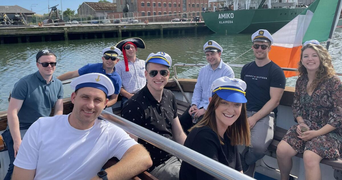 Workplace wellbeing: Building relationships through teamwork