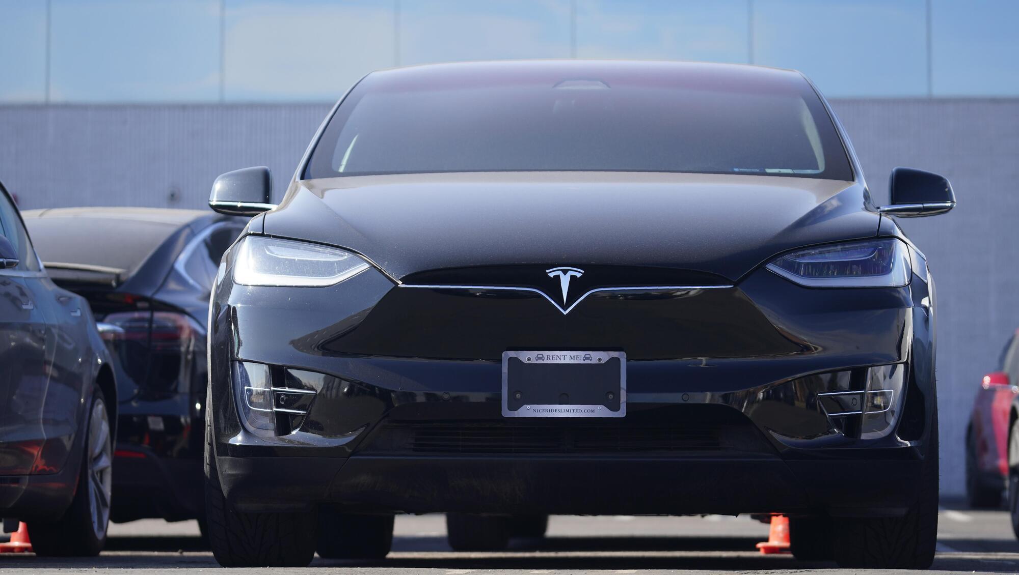 Tesla deliveries miss estimates, as the company battles supply chain issues