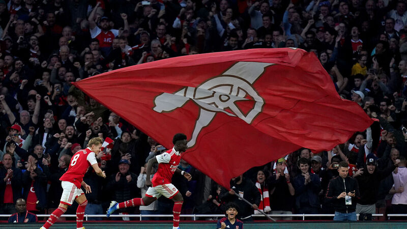 Arsenal back on top after thrilling win over Liverpool