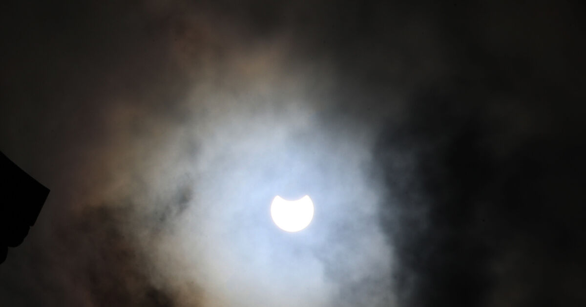 How to watch this morning's partial solar eclipse in Ireland