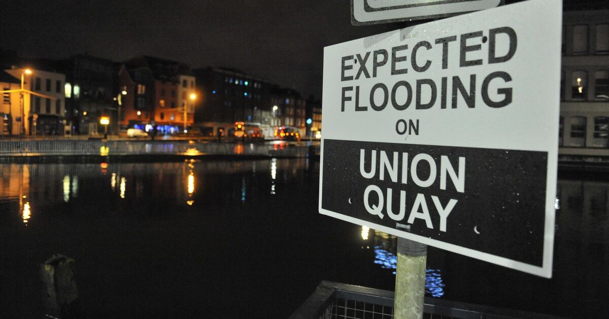 Caution urged due to warning of potential flooding in Cork City
