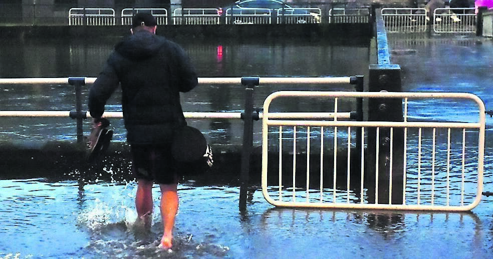 Rainfall and thunderstorm warning in place for 16 counties