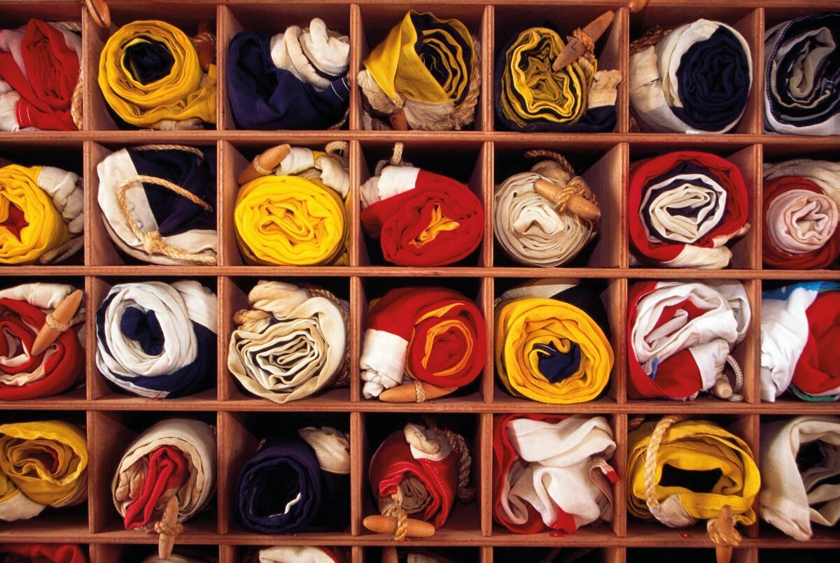 The Great Lighthouses of Ireland: Beacons at the edge of the world