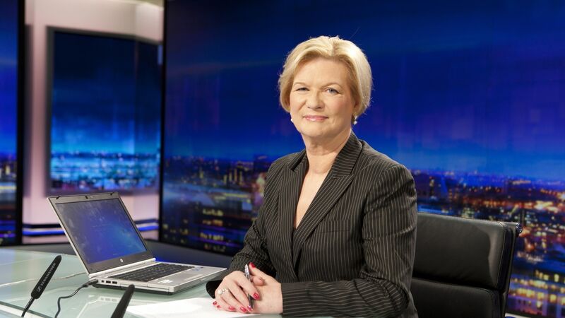 RTÉ newscaster Eileen Dunne bids emotional farewell after 42 years
