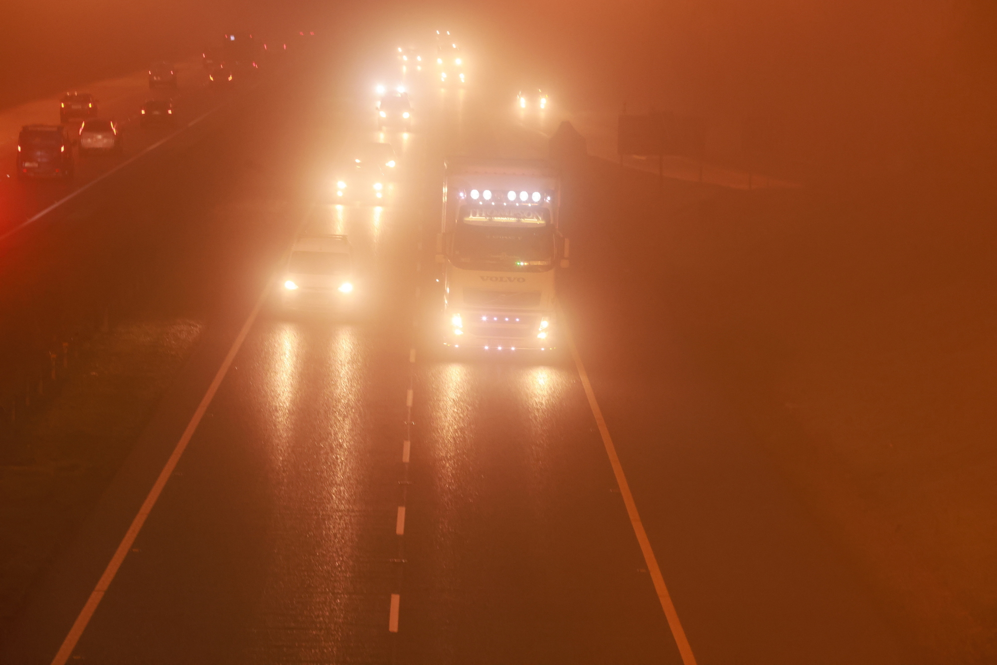 Status yellow fog and ice warning to bring dangerous road conditions ...