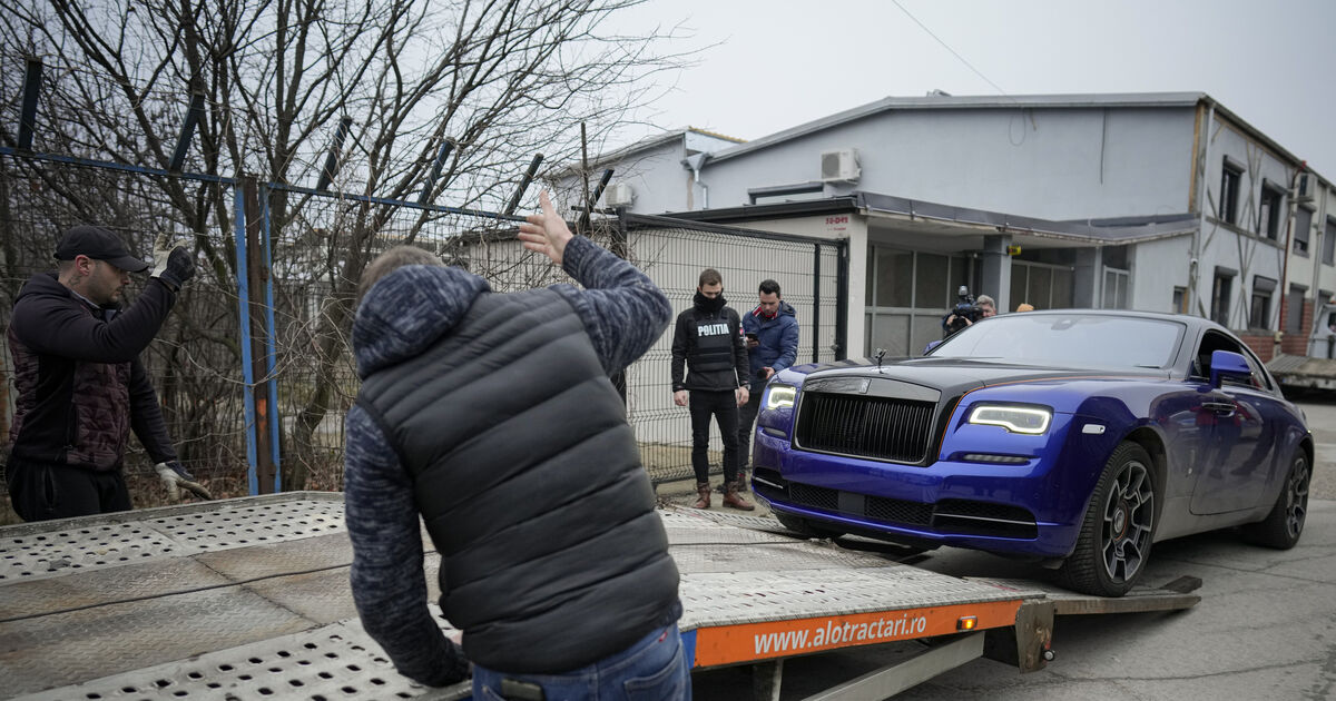 Romanian authorities reportedly seize luxury cars from Andrew Tate’s ...