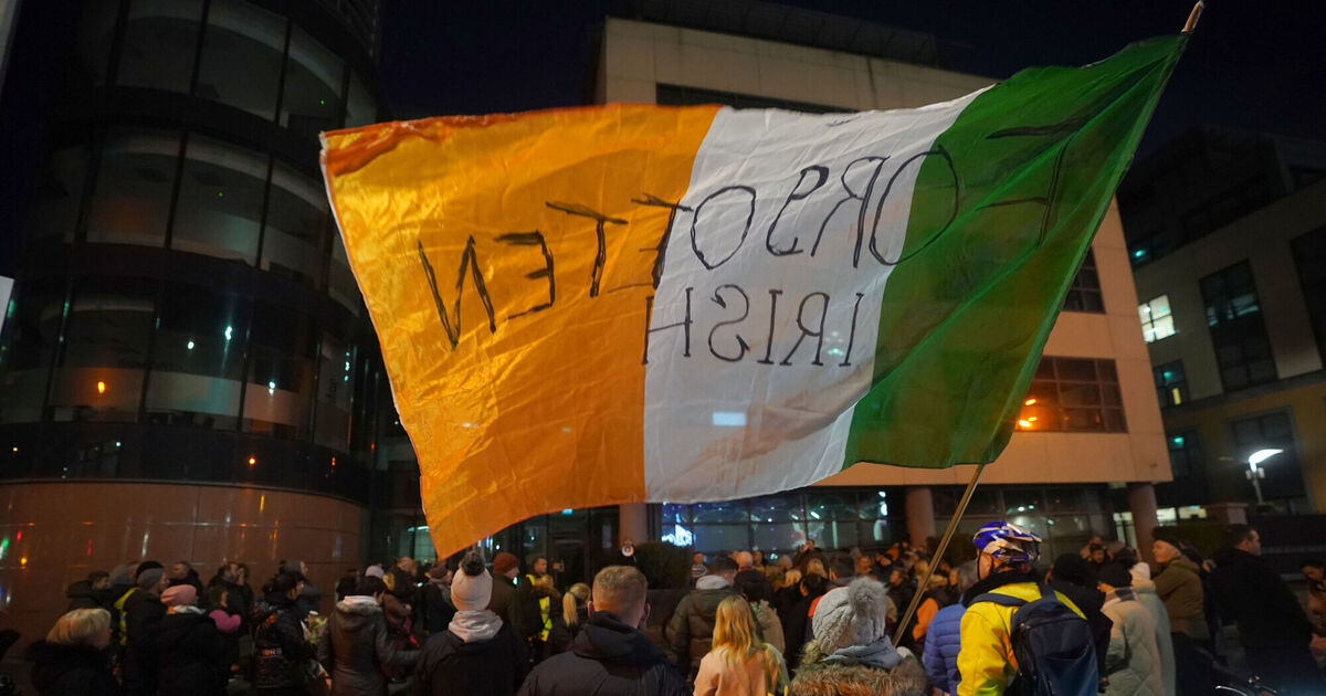 Ombudsman: Protestors shouting 'get out' frightens already-scared ...