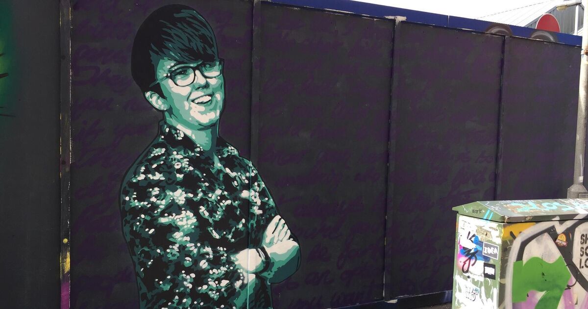 Who are the New IRA and what do they want?