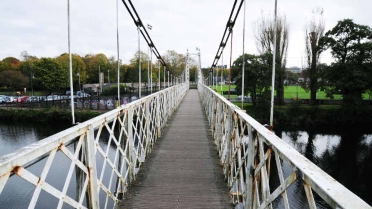 Iconic Shakey Bridge may be one ‘shake’ from collapse