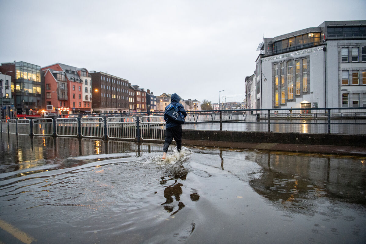 High tide warning for Cork City as heavy showers hit
