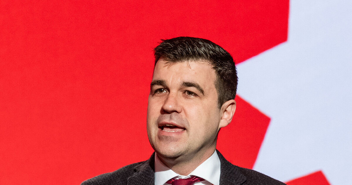 'Crying in work' the norm for healthcare workers, Labour Party ...