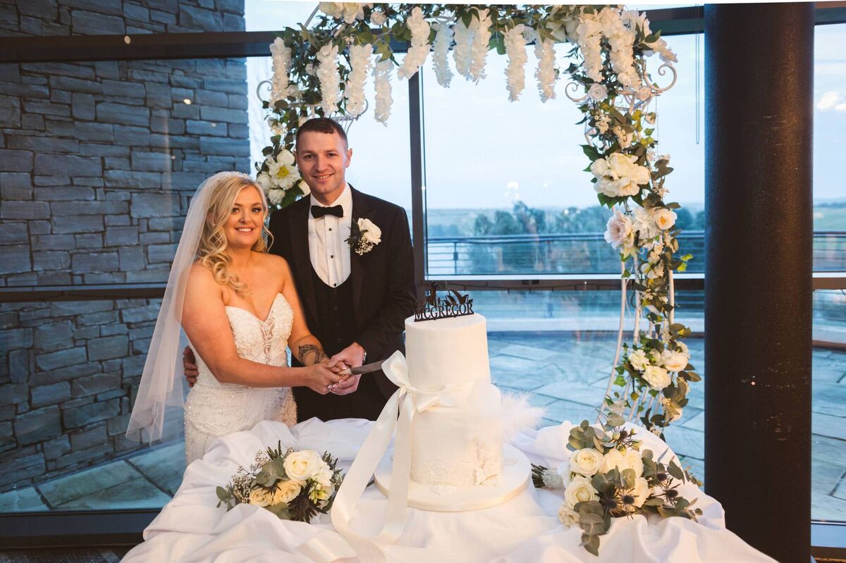 Wedding of the Week: Kelly and Martin returned from a land down under ...