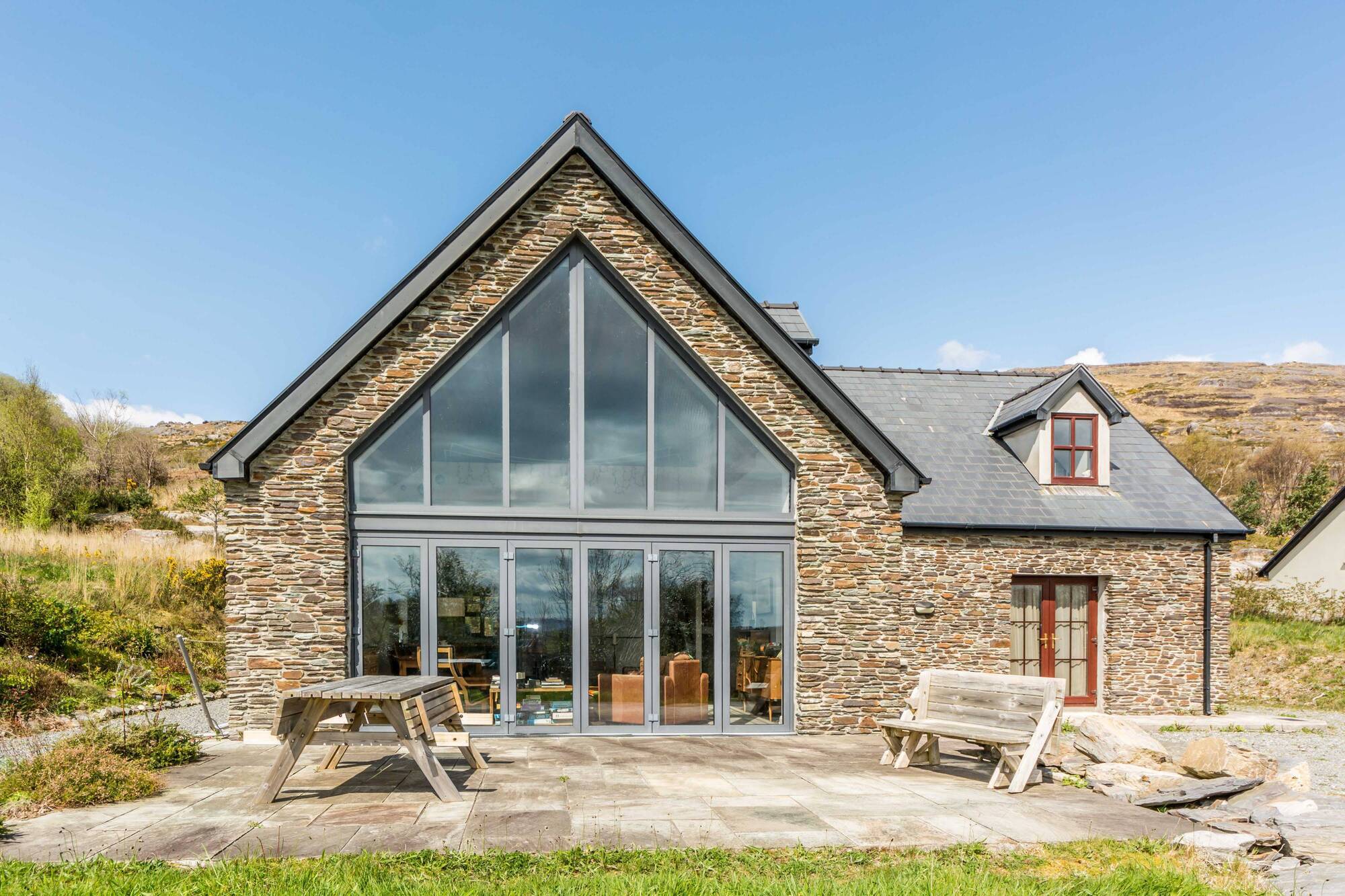 Glorious bolthole in magical Adrigole on the Beara Way